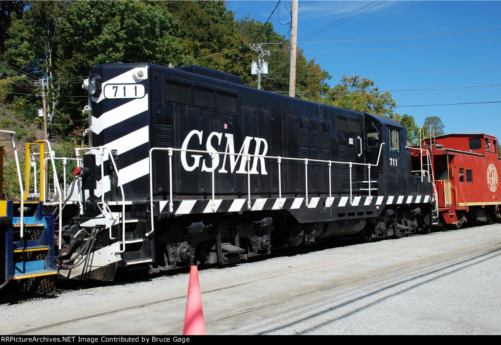 GSMR 711